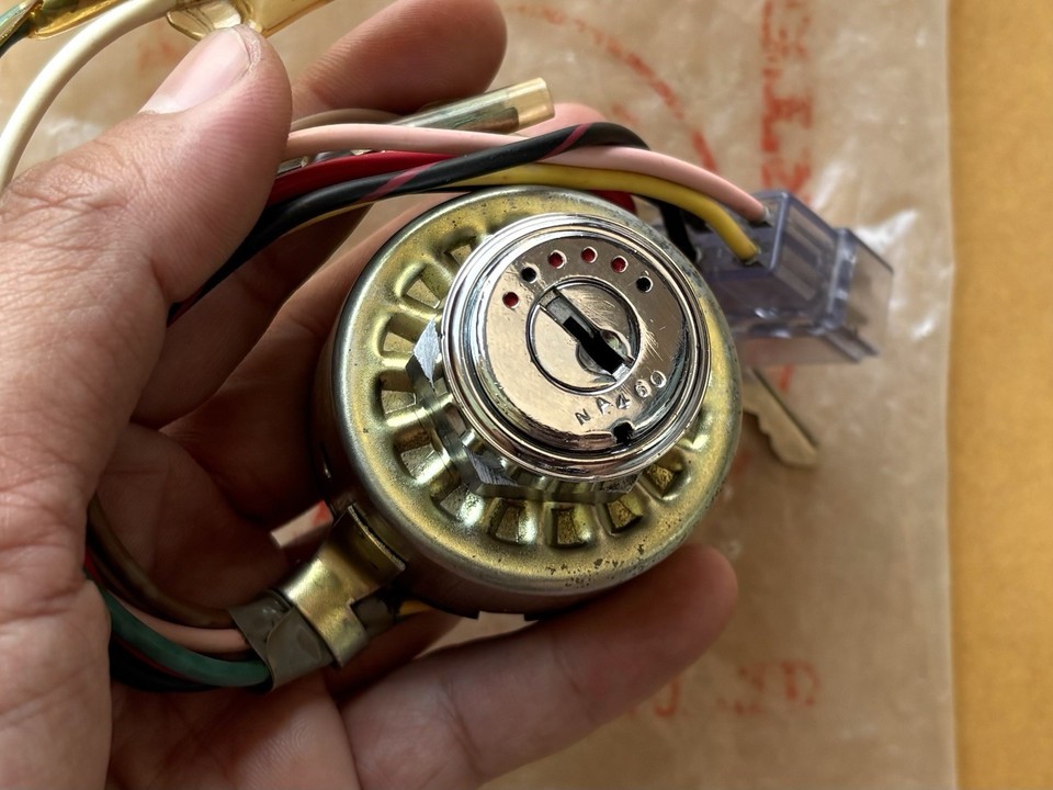 NOS HONDA DREAM C72 CA77 C77 C78 CS72 CS77 C95 CA95 IGNITION SWITCH 6 ...