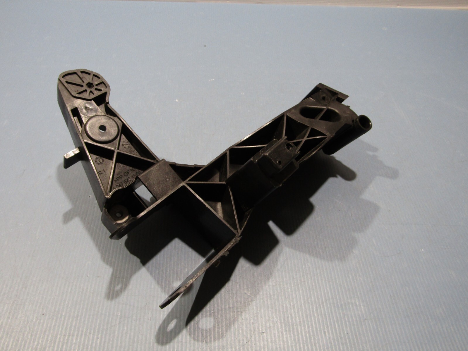 Mercedes GLA GLB H247 X247 Right Radiator Support Bracket A2476224500 ...