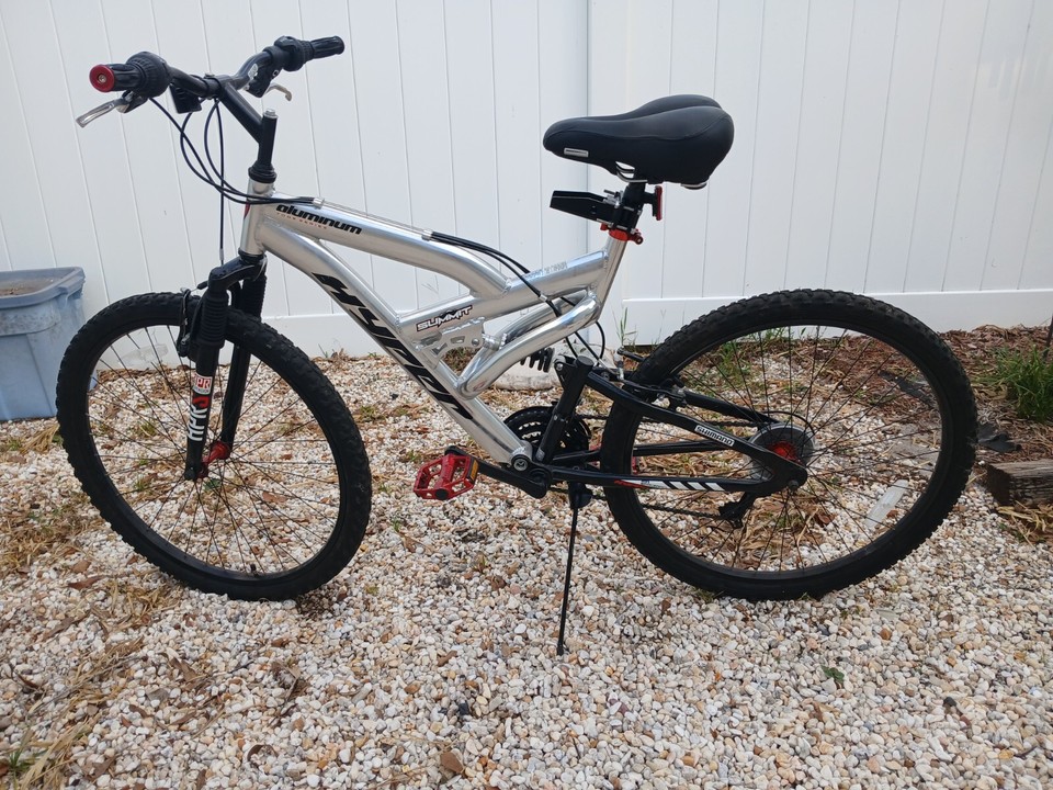 Hyper Summit 26" Men's Mountain Bike | eBay