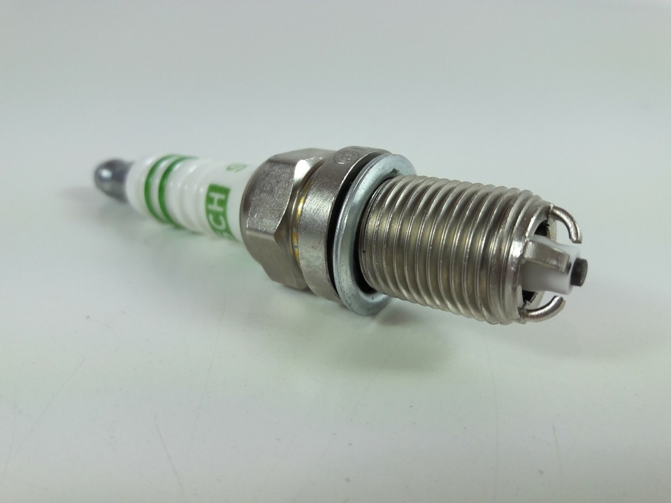 1x BOSCH Spark Plug FGR8KQE 0242229613 SUPER | eBay