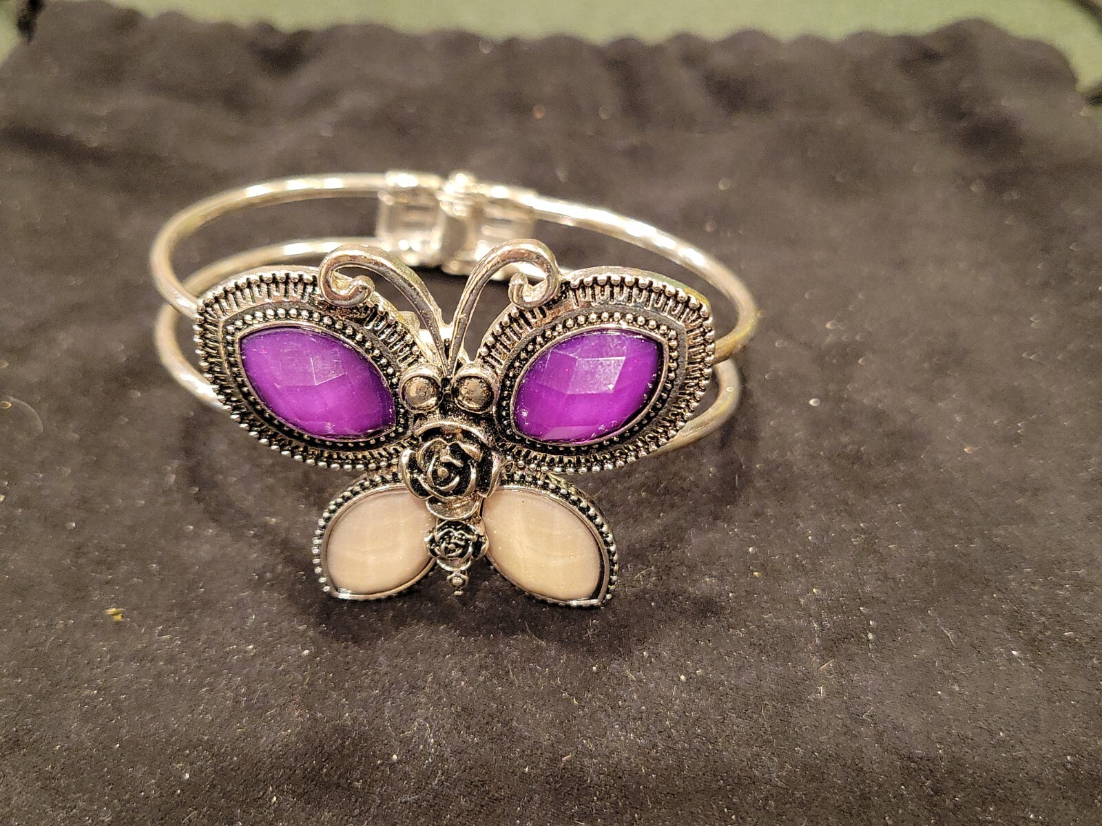 BEAUTIFUL Clamp Bracelet Silver Tone Butterfly Rhinestones 1 7/8 W x 2 ...