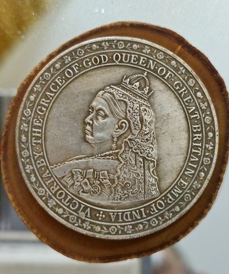 1887 Queen Victoria Crown Coin Stunning In Antique Silver-Finish ...