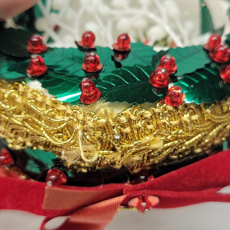 vtg rare Push pin beaded sequence wreath shaped ornament w/ deer scene ...