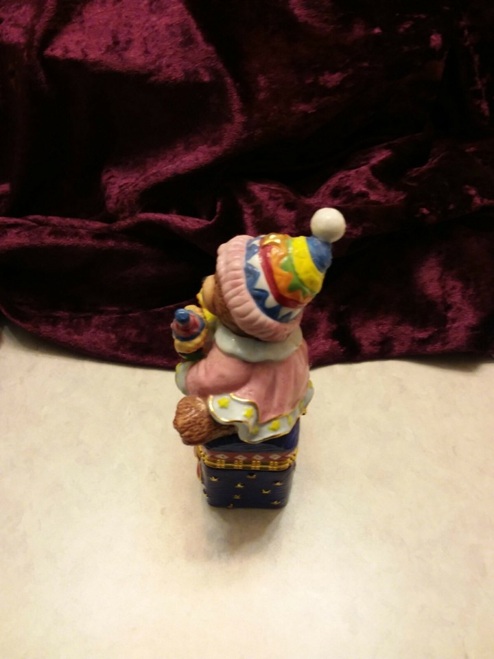 Beautiful Detailed Christmas Toy Box trinket box Teddy Bear & Friends ...