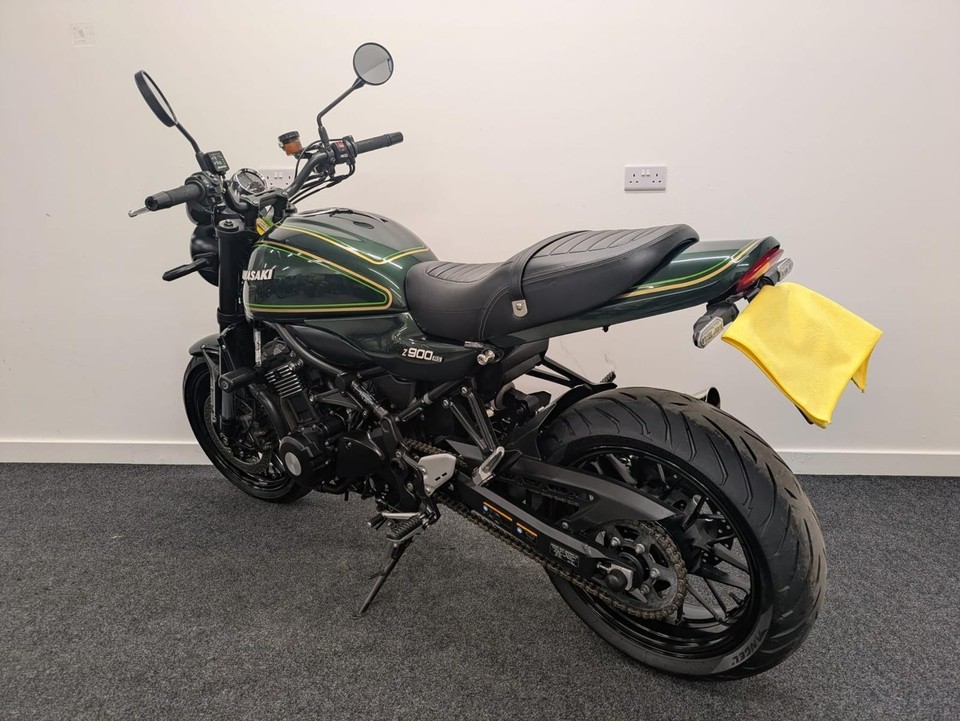 KAWASAKI Z900RS ** AFTERMARKET EXHAUST- RAD GUARD - MOT JULY 2026 ...