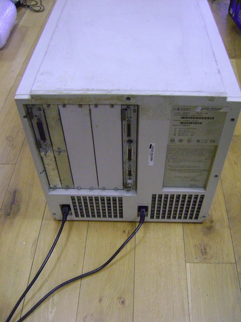 Hewlett Packard HP 9000 Series 800/g40 RISC UNIX Server Product No ...
