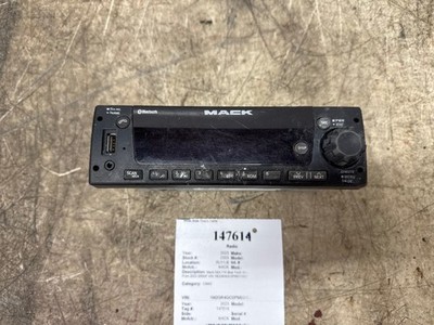 Mack DEA 710 Blue Tooth Radio 23728237 From 2023 GR64F | eBay