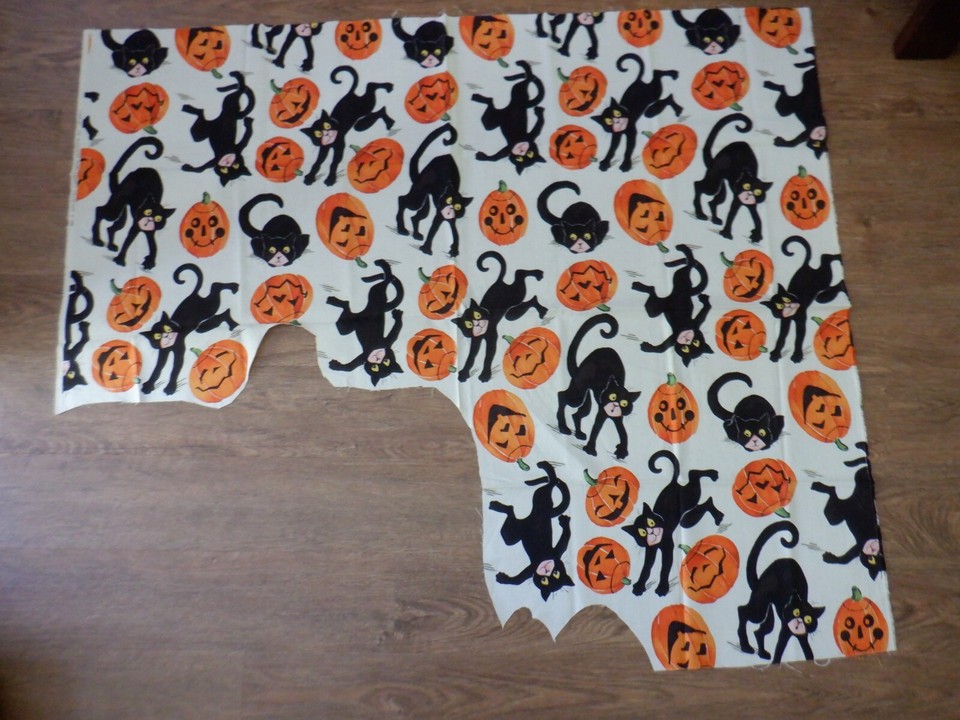 Halloween Fabric Daisy Kingdom "Gore E Patch" & Alexander Henry "Scaredy Cat" | eBay