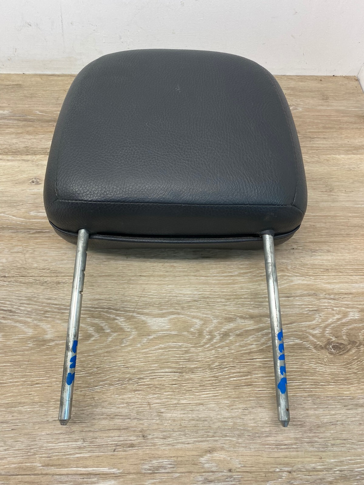 2003 Dodge Ram Laramie 2500 Pickup Front LHS Drivers Headrest Black ...