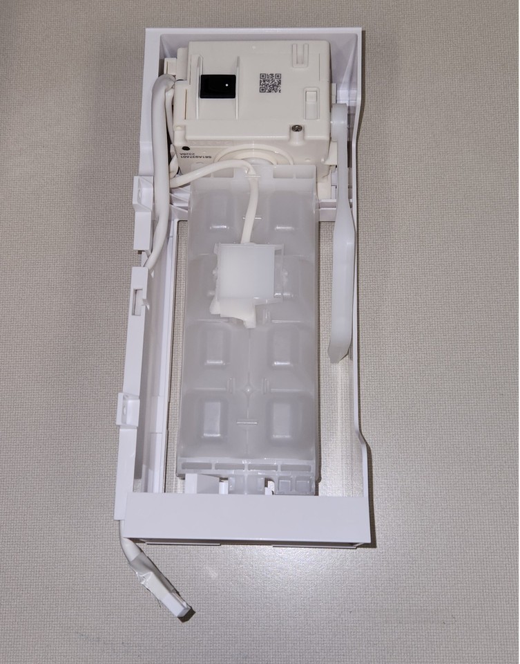 New Genuine OEM Whirlpool Refrigerator Ice Maker W11284458 | eBay