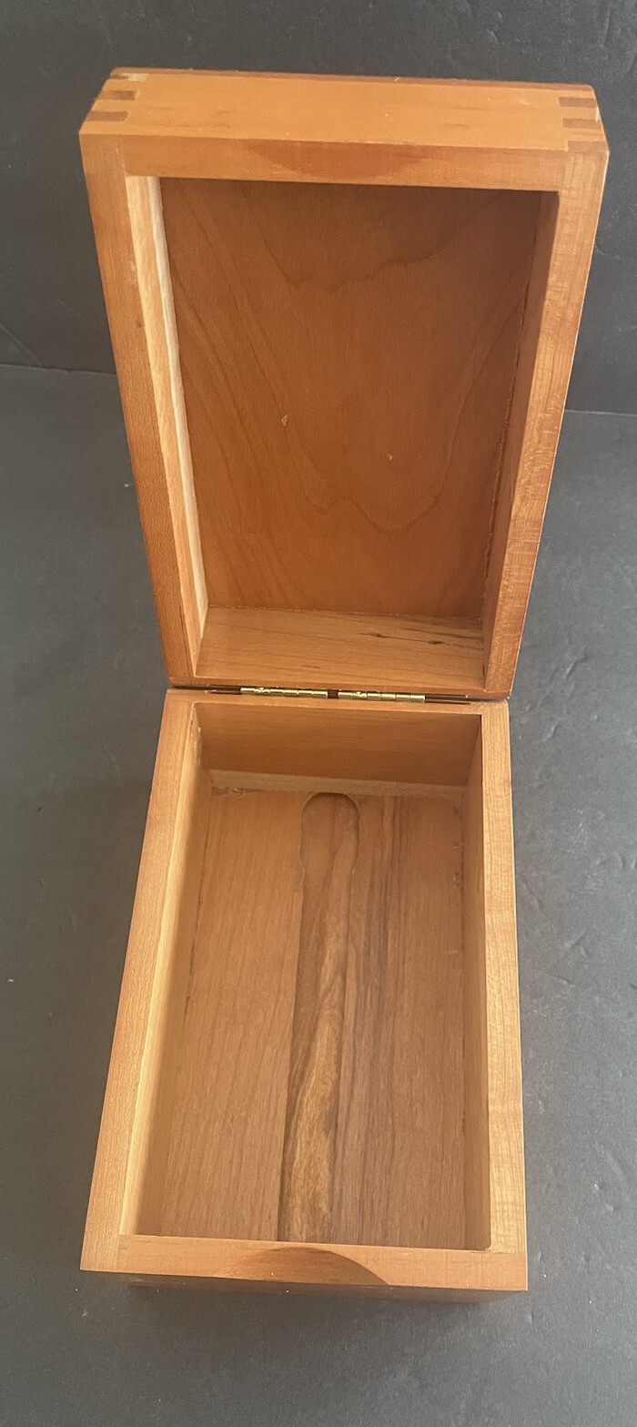 Levenger Natural Solid Cherry Dovetailed Box Initials BMS Pens? Desk ...