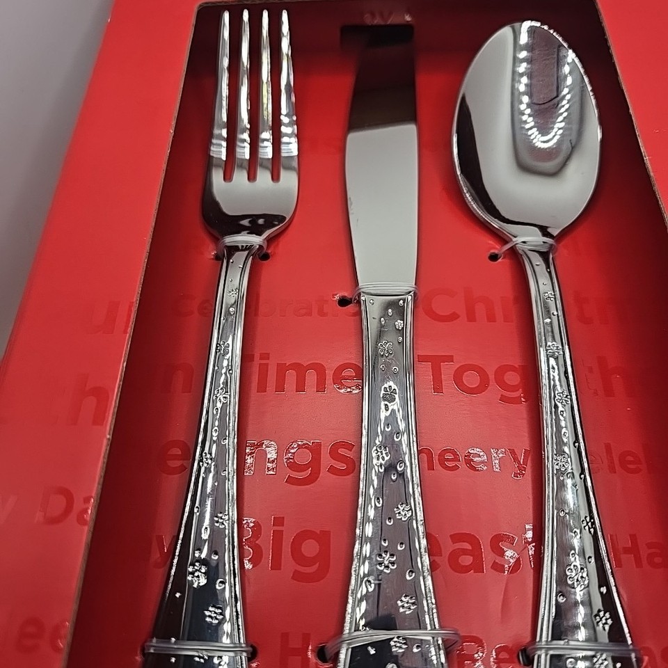 Oneida Winter Tree Holiday Design 12Pc Stainless Flatware Set Service ...