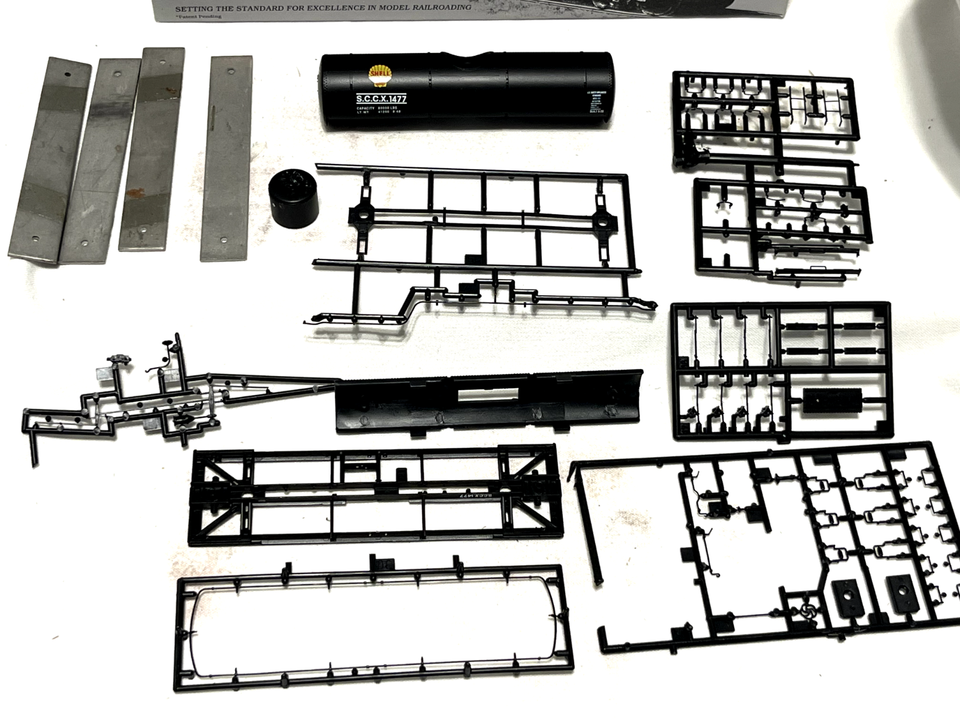 Proto 2000 8,000 Gallon Type 21 Riveted Tank Car Shell #1477 - NEW ...