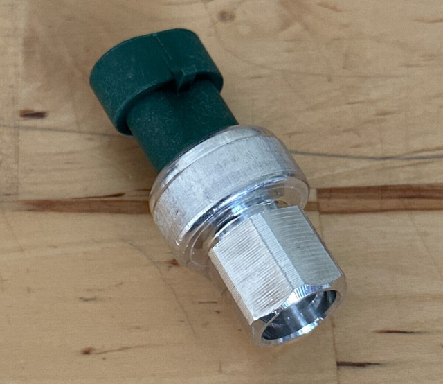 Navistar 4063471C1 International Switch Air Conditioner Pressure Low SI ...