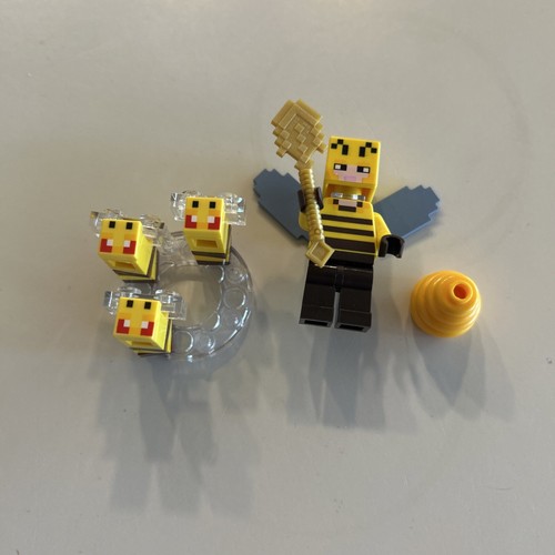 LEGO Minifigure Beekeeper With Wings & Angry Bees 21165 - Minecraft Bee ...