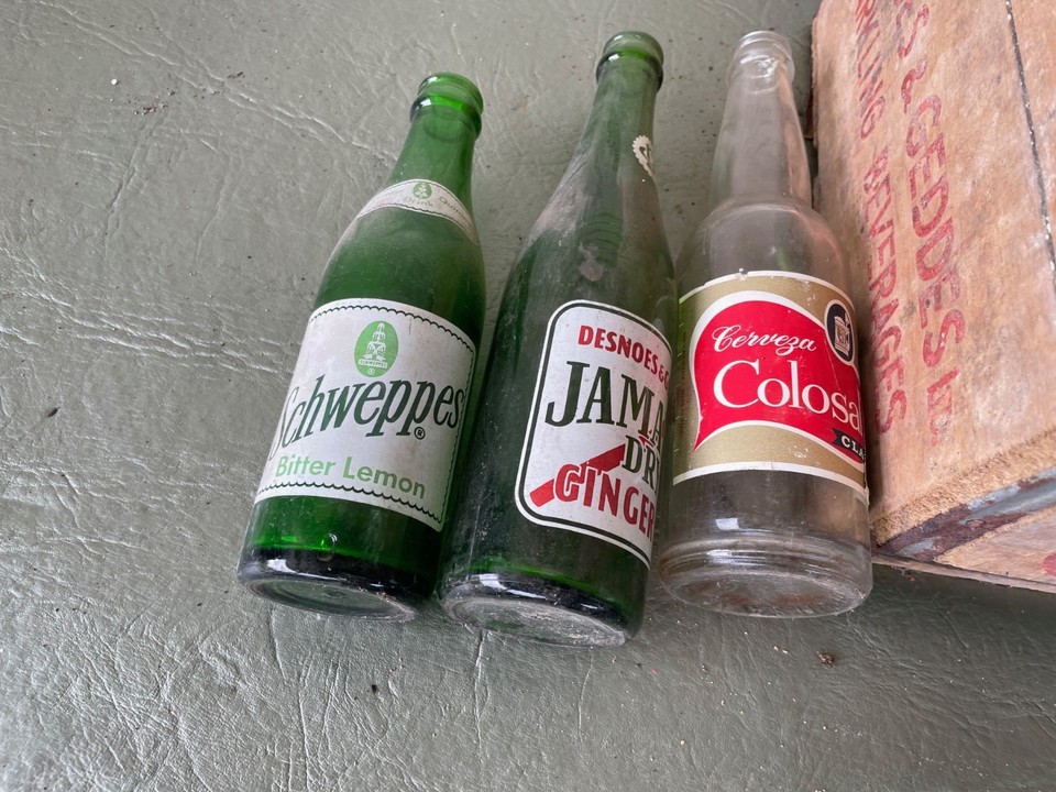 Schweppes Cerveza Colosal Jamaica Ginger Soda Bottles with Red Stripe ...