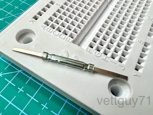 2pcs SRC SPST Tiny Magnetic DYAD SMT Reed Switch, 10W, 200V, 0.5A 1.5A ...