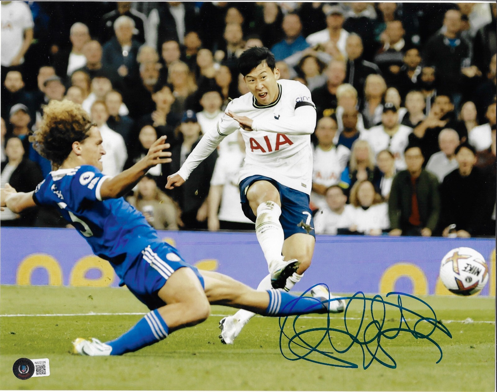 Son Heung-min Signed Tottenham Hotspur 11x14 Photo Kick BAS Beckett ...