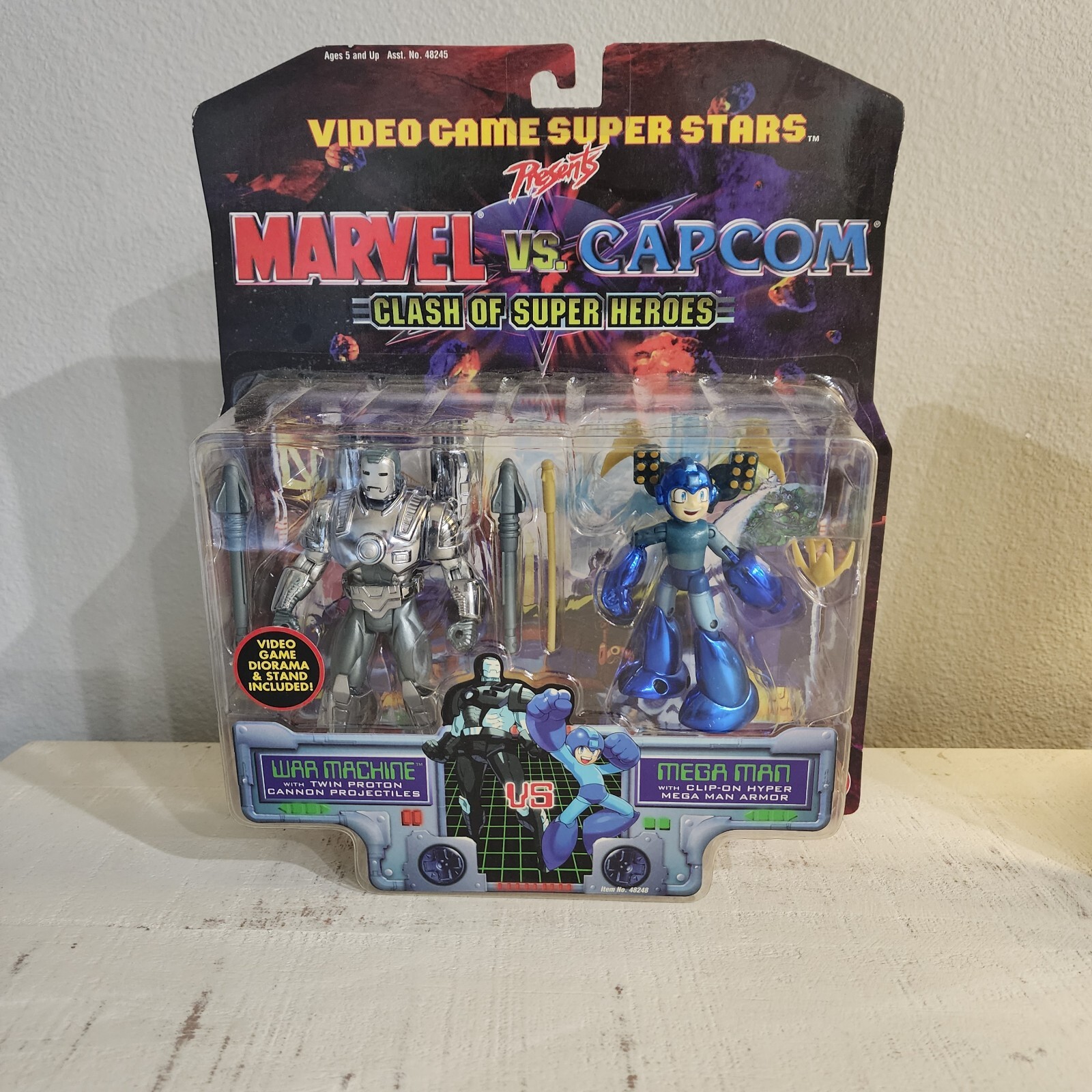 Marvel vs Capcom War Machine & Mega Man Figures Toybiz 1999 brand New ...