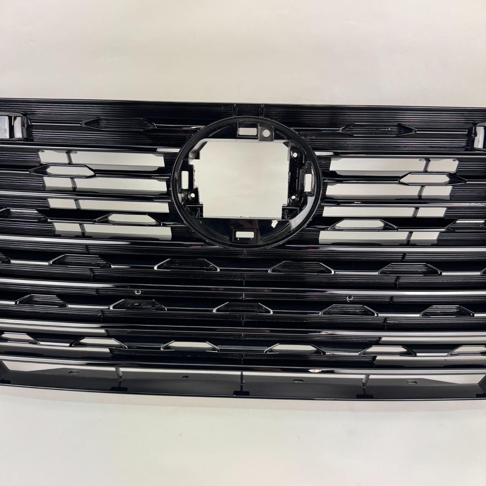 OEM 2024 2025 Nissan Sentra SR Front Upper Bumper Grille Black 62310 ...