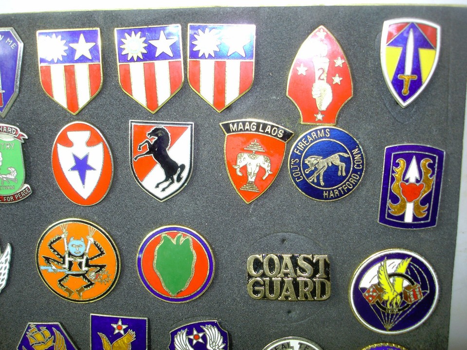 VINTAGE ORIGINAL LARGE LOT OF 47 US MILITARY PINS / EXCELLENT | eBay