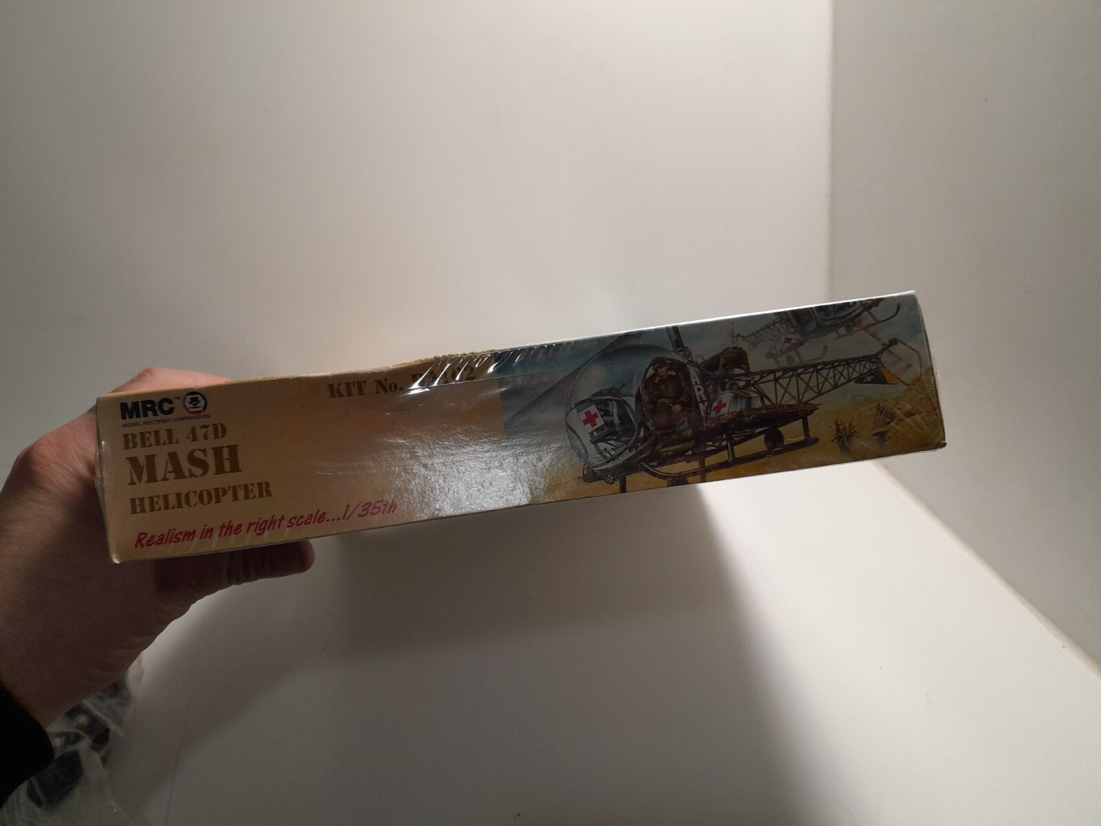 Bell 47d Mash Helicopter 1/35 MRC Model Kit BA102 for sale online | eBay