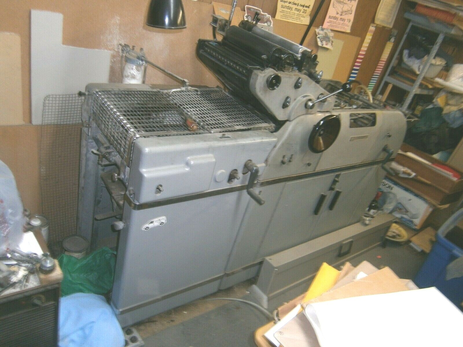 Multilith 1250 LW Offset Printing Press with Multi 1215 Chain Delivery ...