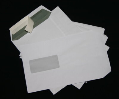 50 Stück Versandtaschen DIN B5 weiß mit Fenster Briefumschläge Kuvert ...