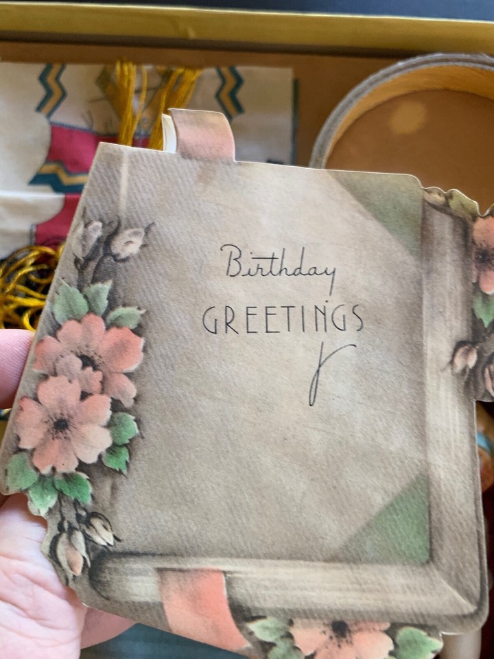 LITTLE ORPHAN ANNIE 1930s embroidery box set toy cartoon charactor | eBay