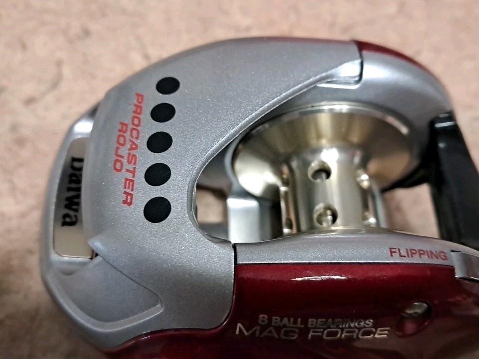 NOS Daiwa Procaster Rojo 100HL Left-hand Retrieve BRAND NEW IN PACKAGE ...