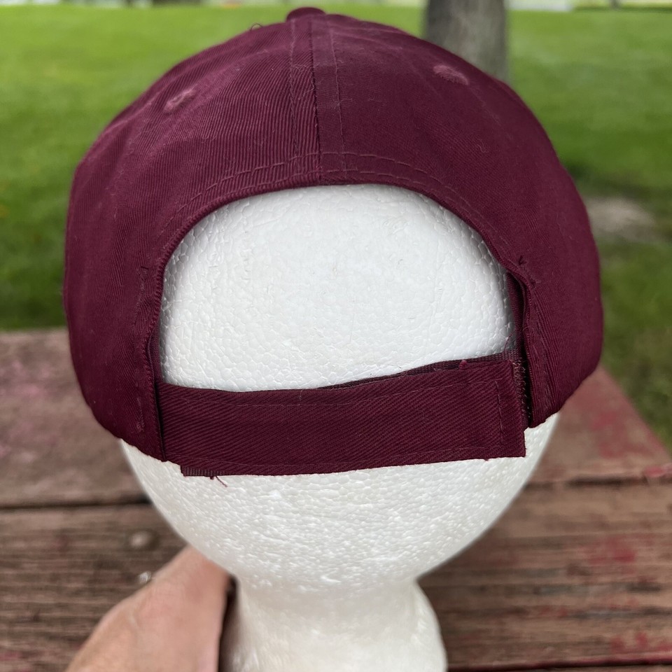 Racings North Turn Beach Bar & Grille in White on Maroon Hat Cap Hook ...