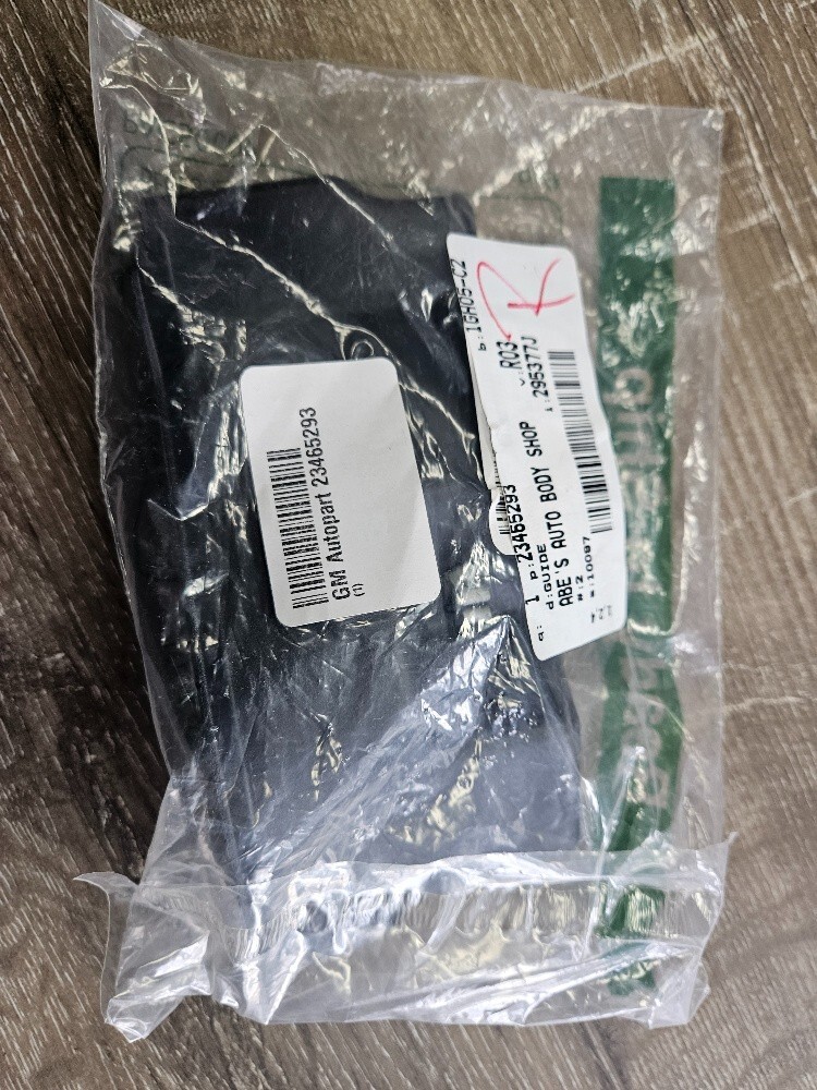 Chevrolet GM OEM Silverado 2500 HD Front Bumper-guide Bracket Right ...