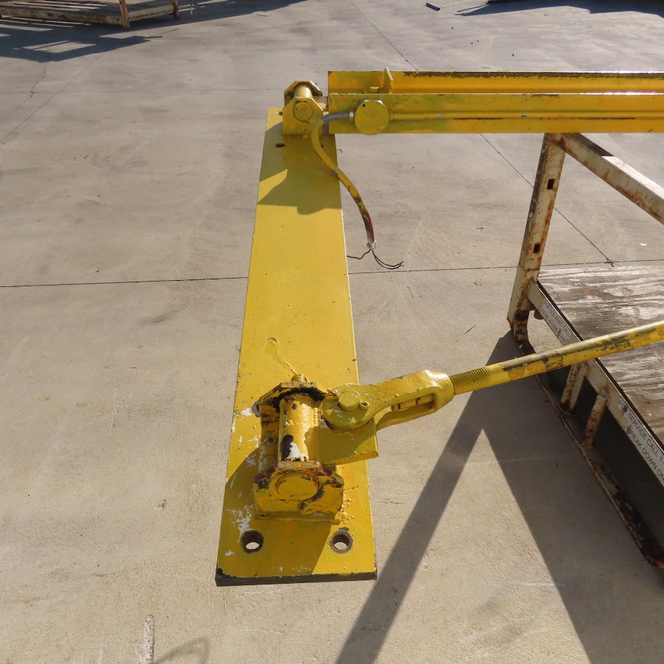 2000Lb (1 Ton) Cap. Wall-Mount Overbraced Tie-Rod Jib Crane 230" Swing ...