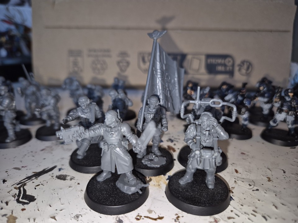 Astra Militarum Command Squad with 20 Cadian Shock Troops Warhammer 40k ...