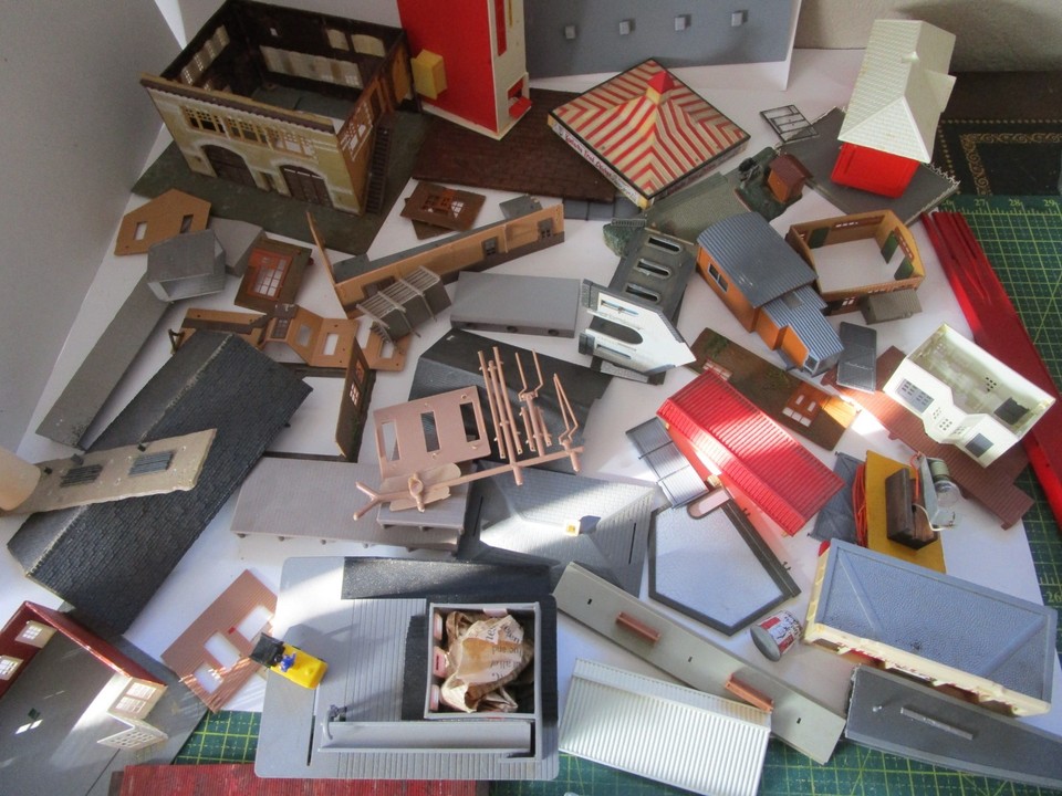 Lot of HO 1/87 Scale Building Kit Parts Kitbashing Details For Train ...