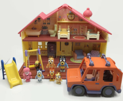 BLUEY Family Home Playset Pack & Go House Furniture Figures Bobo Car ...