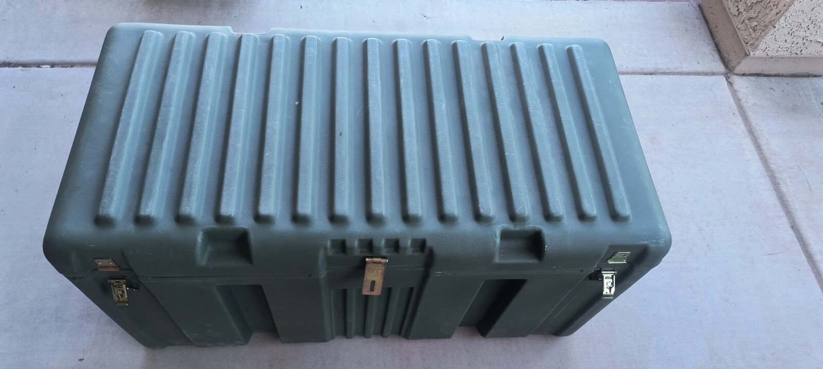 Hardigg Military Case Hard Case Storage Box Foot Locker 36 X 18 X 20 | eBay