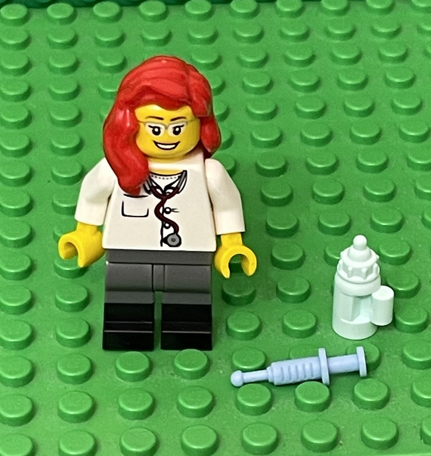 Lego City Female Doctor With Dark Bluish Gray Legs,Black Boots Nurse ...