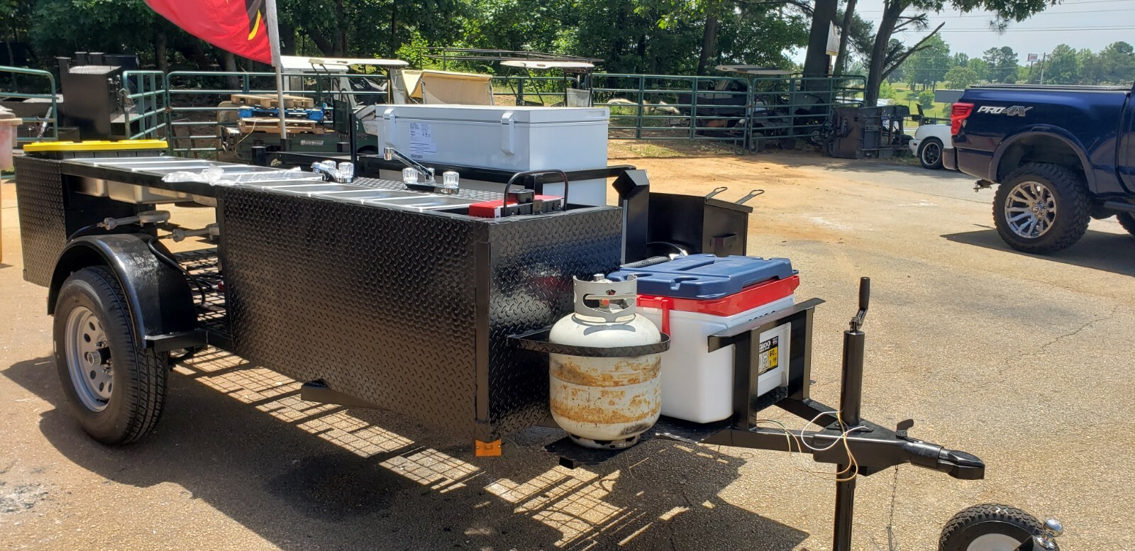 Mobile Food Cart Restaurant on Wheels Business Road Runner BBQ Smoker ...