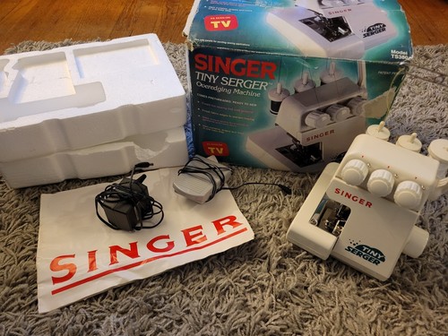Singer Tiny Serger Overedging Machine Prethreaded Craft Sewing Machine ...