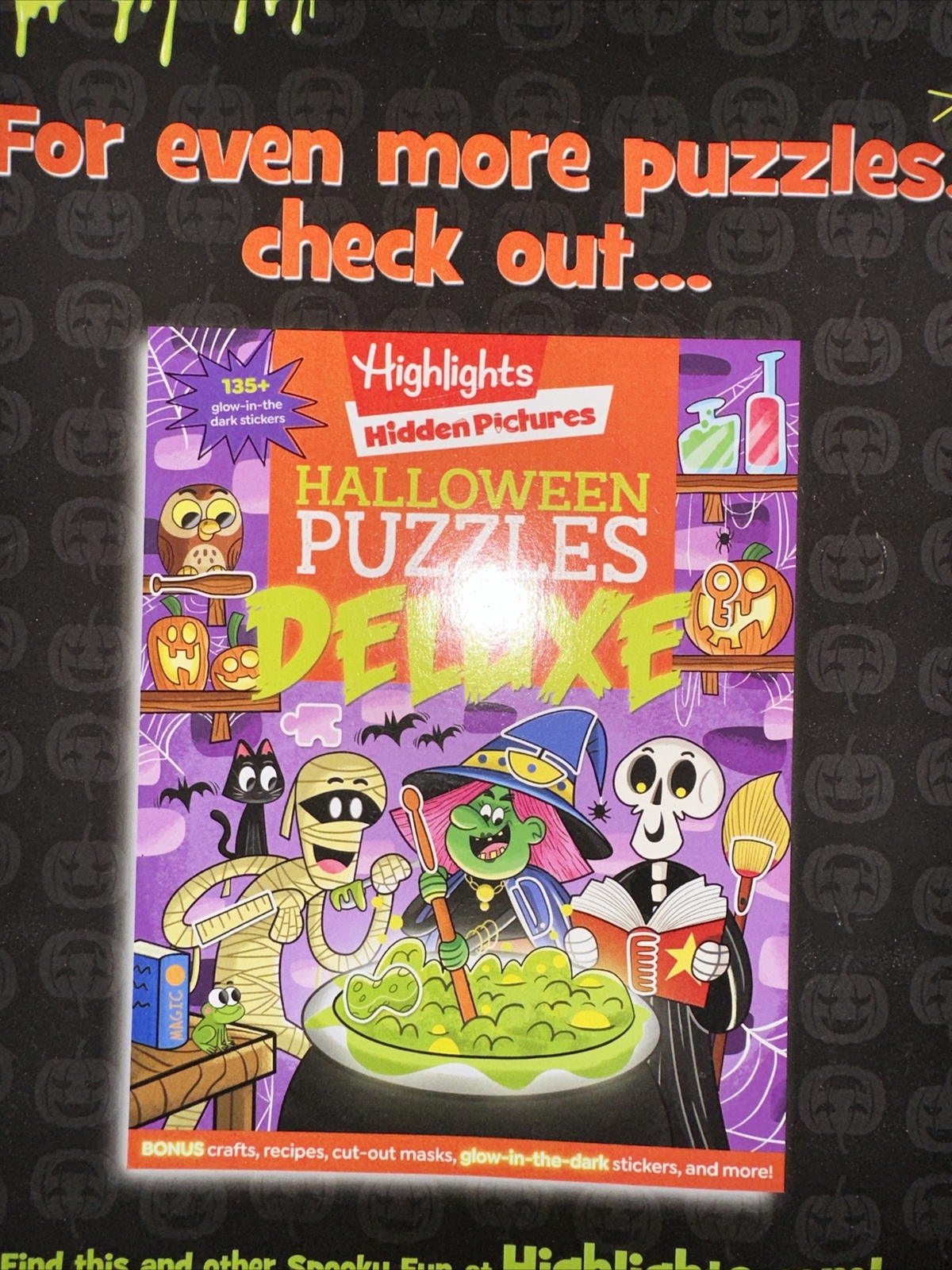 Halloween Puzzles Deluxe : Halloween Activity Book for Kids, 135 Glow ...