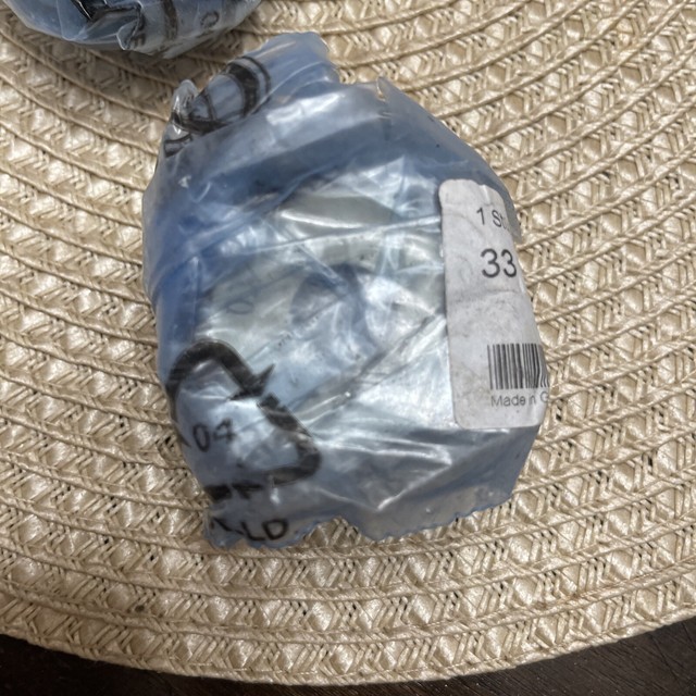 BMW OEM 06-08 Z4 Rear Suspension-crossmember Bushing 33172282484 for ...