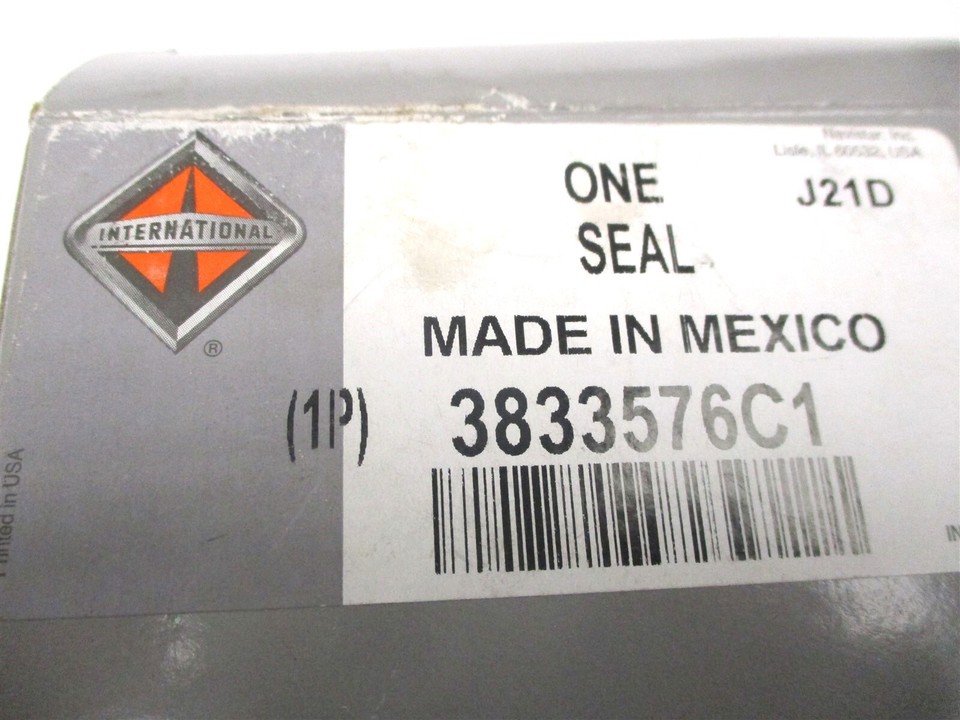 3833576C1 NEW INTERNATIONAL WHEEL SEAL 529261 28758 370150A | eBay