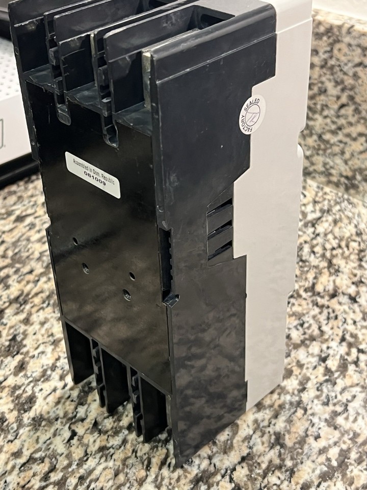 Eaton JD3250F Circuit Breaker 250A 3P 600V JD 35K JT3200T 200 Amp Trip ...