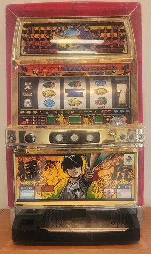 Vintage Japanese Aristocrat Skill Stop Token Slot Machine Working With ...