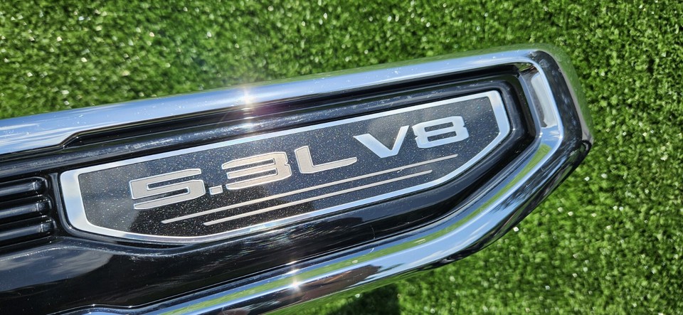 2019 2021 GMC SIERRA RIGHT SIDE 5.3L V8 FRONT FENDER VENT CHROME OEM ...