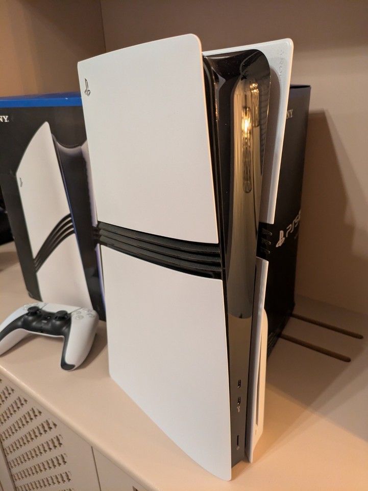 PS5 Pro PlayStation 5 Pro With Disc Drive BUNDLE | eBay UK