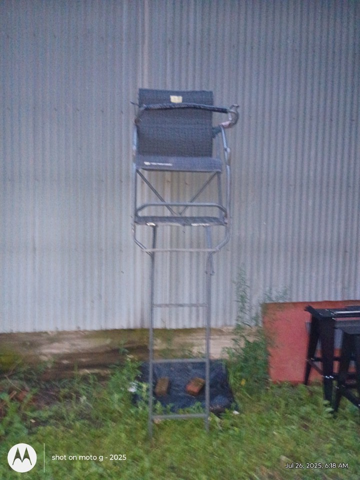 This Is A Hawks Tree Stand From Cabela's Never Used It For Hunting | eBay