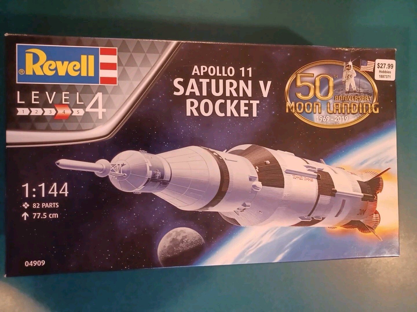 Revell Apollo 11 Saturn V Rocket, 1:144 Scale Model Kit #04909 New In ...
