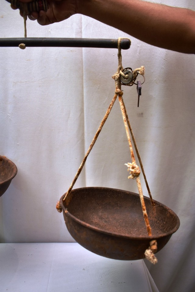 Antique Indian Taraju Arm Balance Scale Weighing Scale Shopkeeper ...